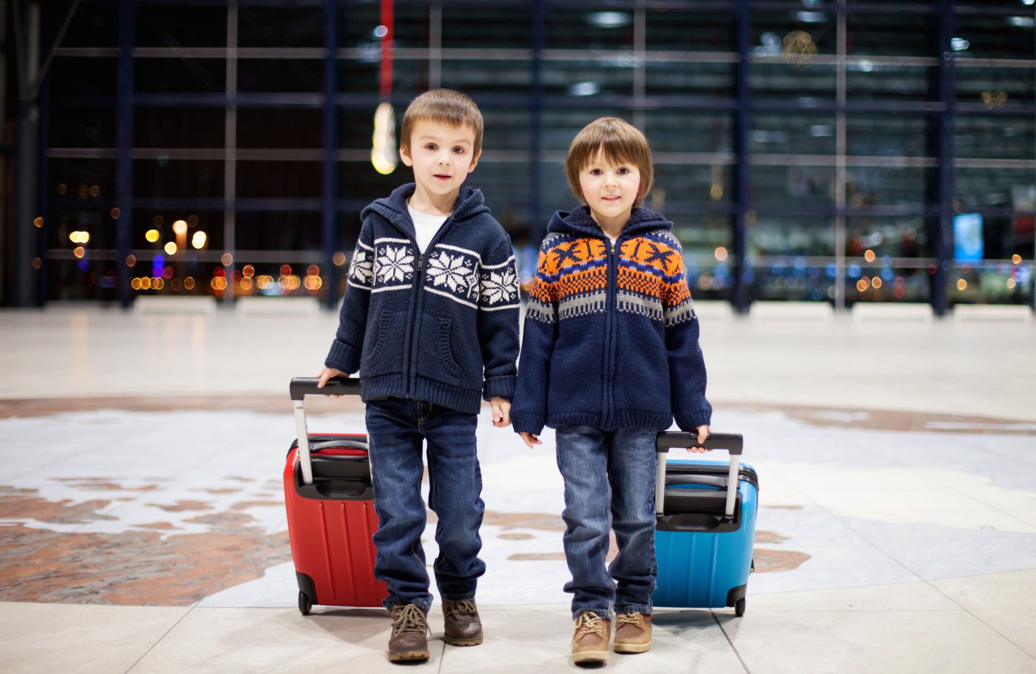 Voyager avec un enfant en avion : attention enfants à bord - BB Jetlag
